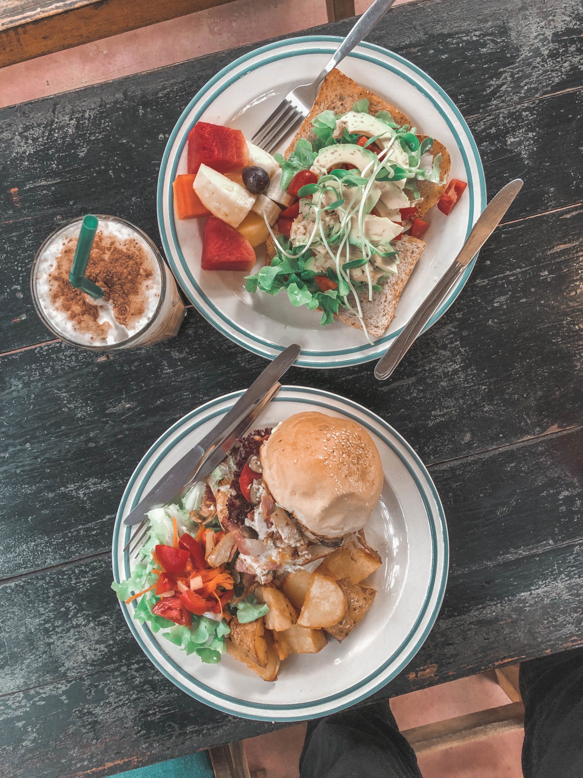 Travel Guide To Pai - Thailands Best Locations - American and the Brit ...