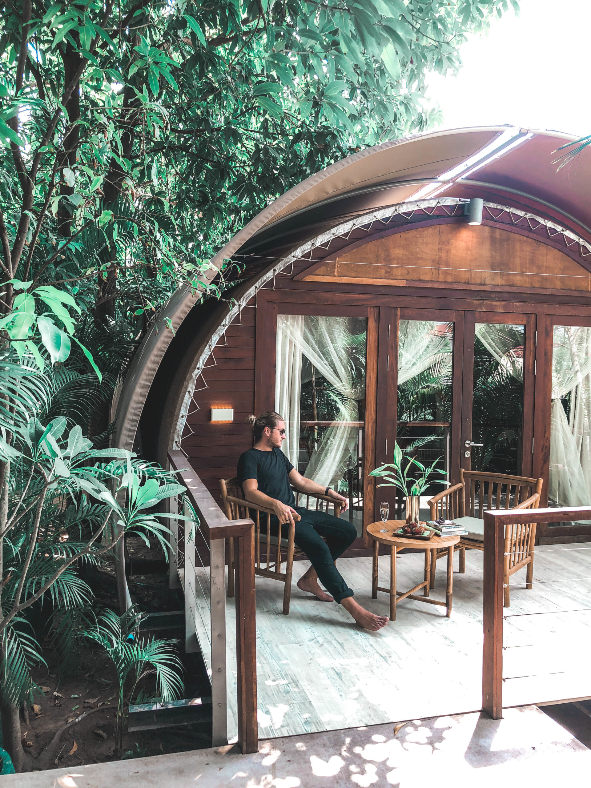 The Kabiki Jungaloo - American and the Brit - Travel Couple